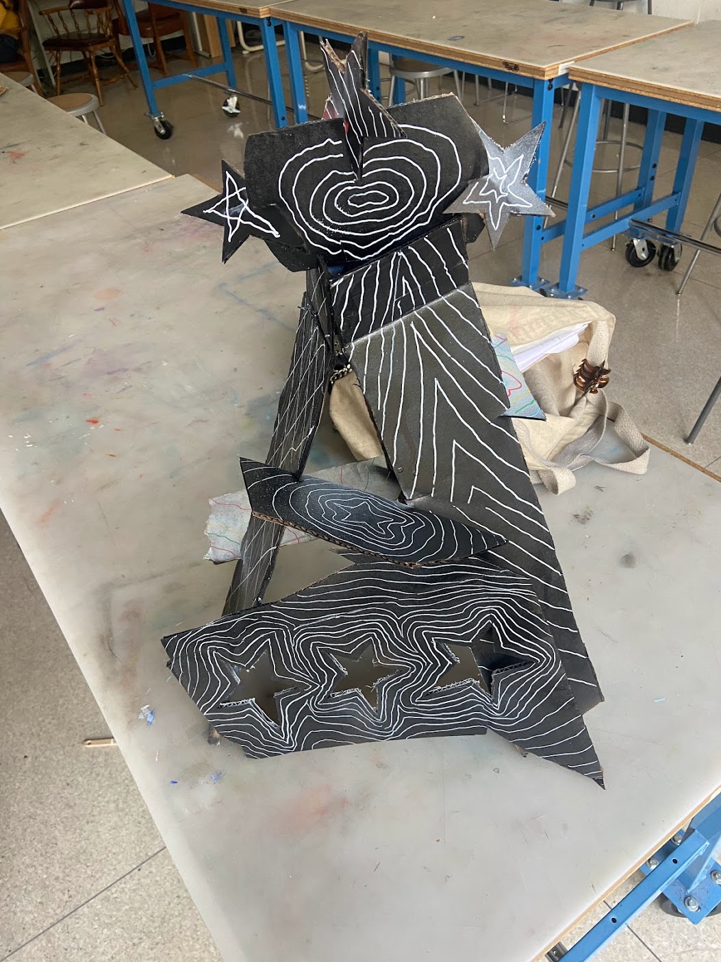 Cardboard Sculpture – drawing into space